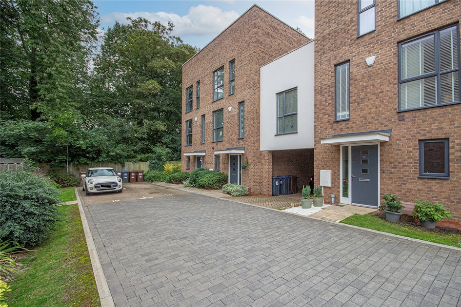 Birkin Court, Welwyn Garden City, Hertfordshire, AL7 3FA | Ashtons