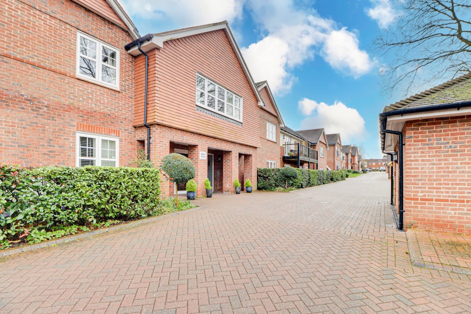 Wordsworth Close, Kings Park, St. Albans, AL3 4GG | Ashtons