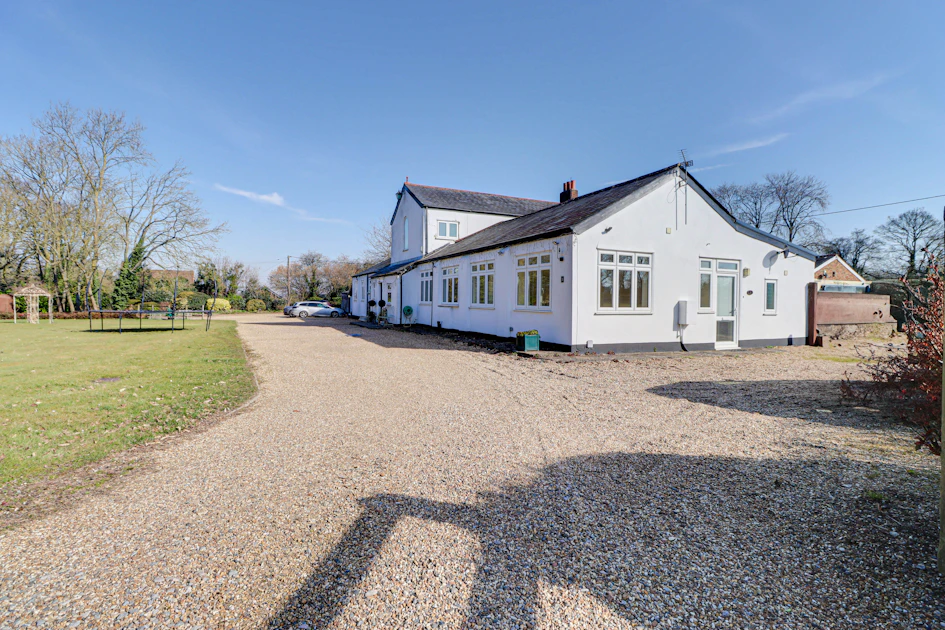 Cherry Tree Farm, Cherry Tree Lane, Hertfordshire, HP2 7HS | Ashtons