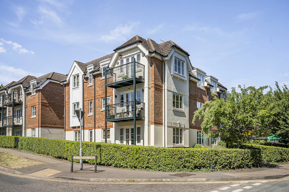 Canonsfield Road, Welwyn, AL6 0GD | Ashtons